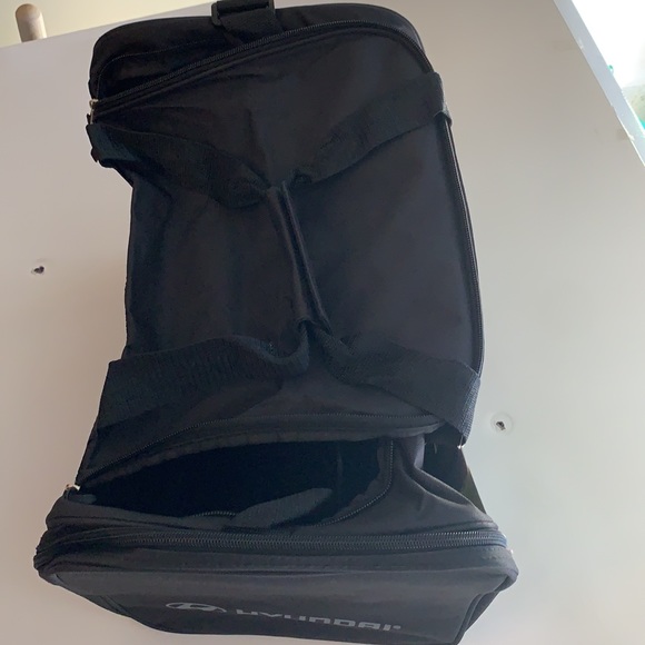 Roots | Bags | Roots Canada Black Duffle Bag Nwt | Poshmark